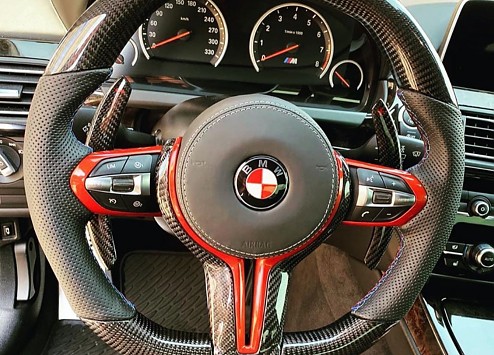 JBCustoms - Volante BMW Performance F-Series (Fibra de Carbono)